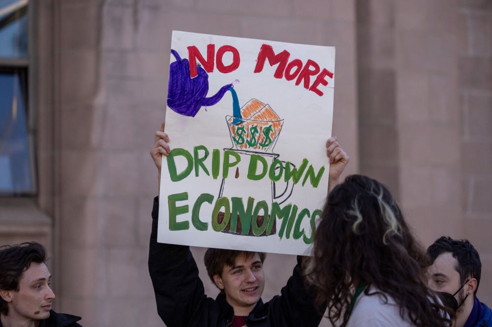 YDSA rallies for a fair Starbucks contract - The Daily