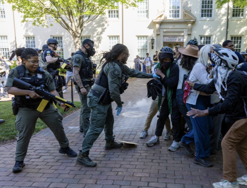 SGA releases statement condemning arrests at protest, introduces bill ...